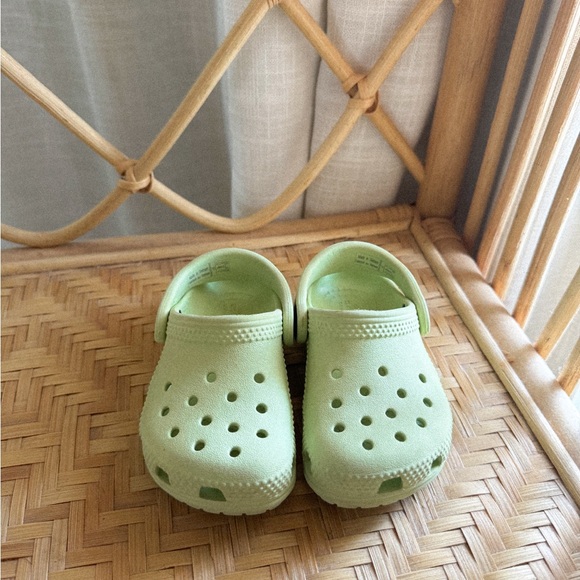 CROCS | Shoes | Pale Green Toddlers Crocs | Poshmark